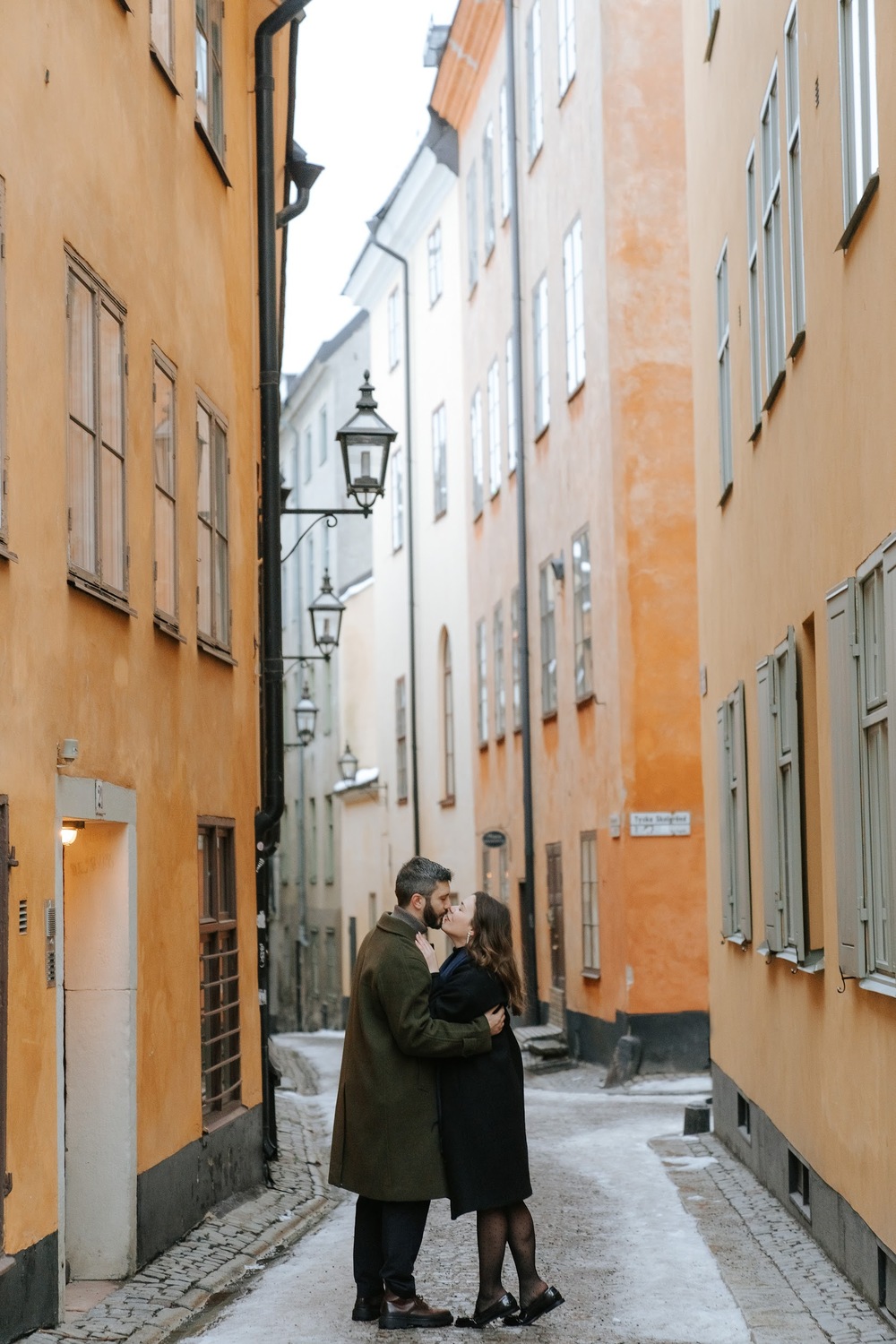 Gamla Stan Photoshoot in Stockholm - Ersie and Dave