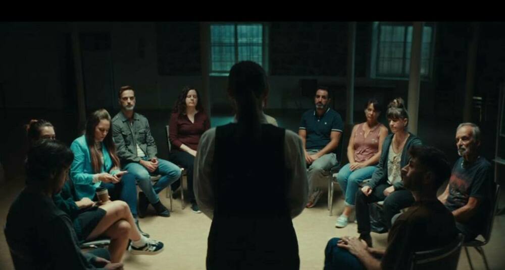 Amber Place | «Эмпатия» (2025): как французский сериал учит видеть ...